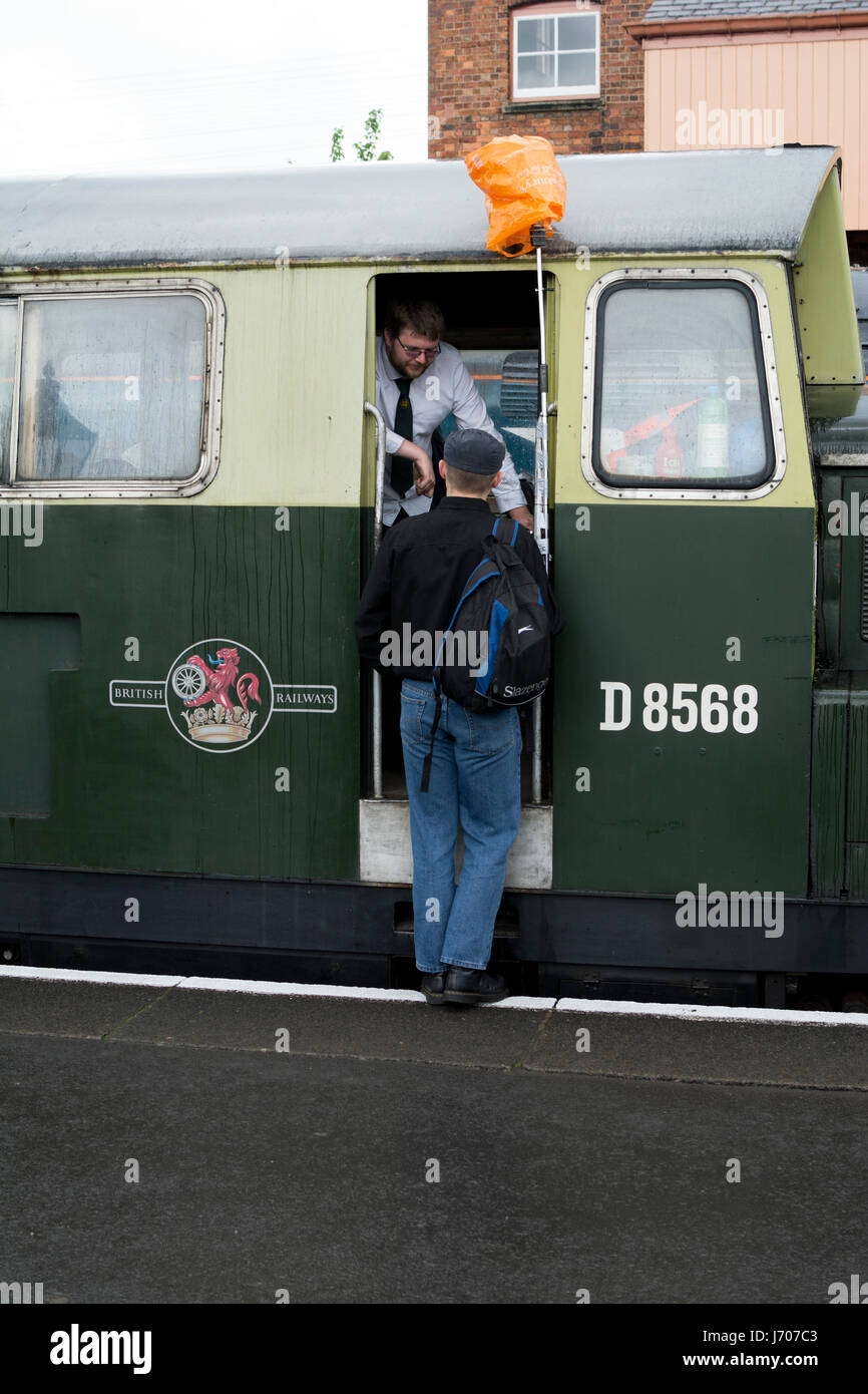 A class 17 diesel locomotive No D8568 at the Severn Valley Railway ...
