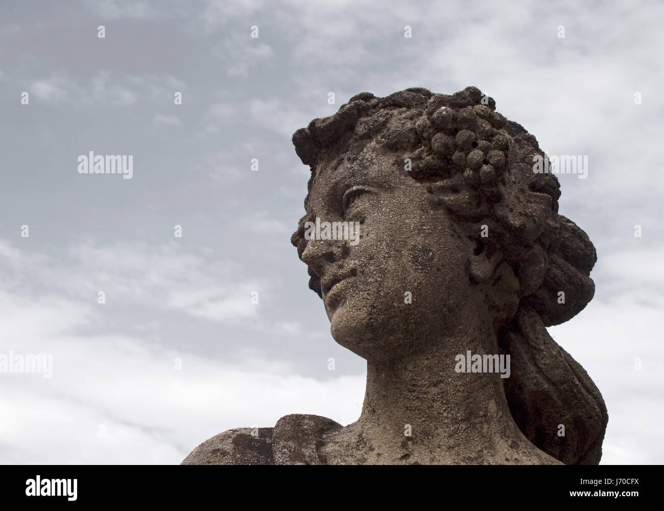 Woman head sculpture hi-res stock photography and images - Alamy