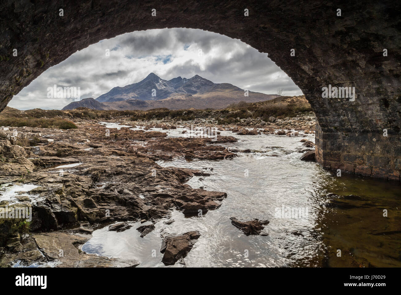 Sligachan old bridge hi-res stock photography and images - Alamy