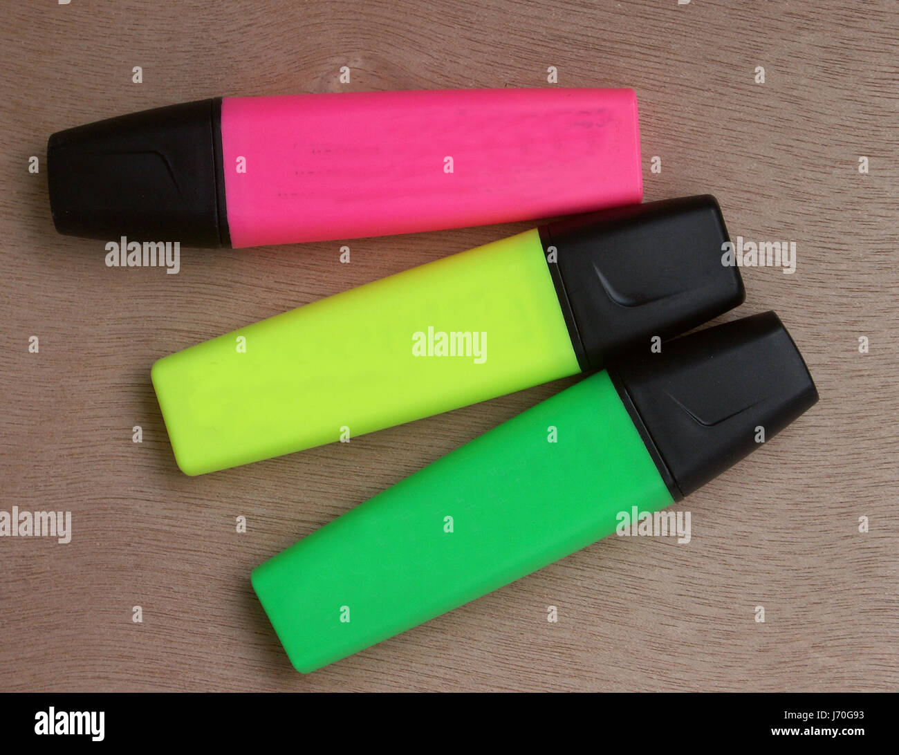 green colour keep up paint distinguish assert accent emphasize ...