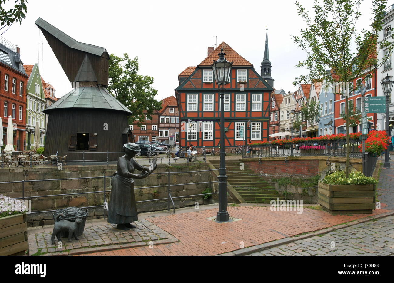 tourism old town lower saxony houses harbor sightseeing harbours ...