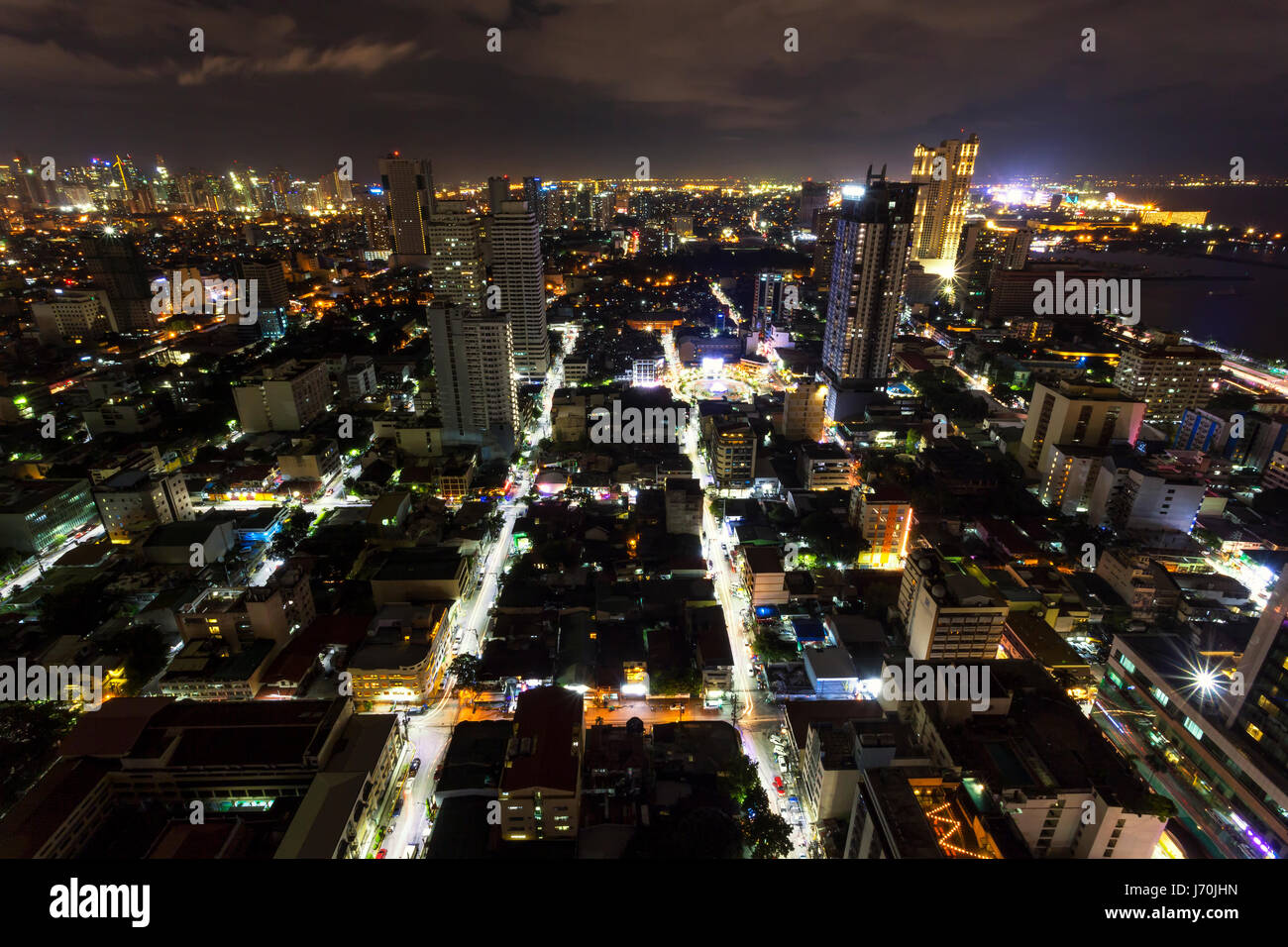 Manila street night hi-res stock photography and images - Alamy