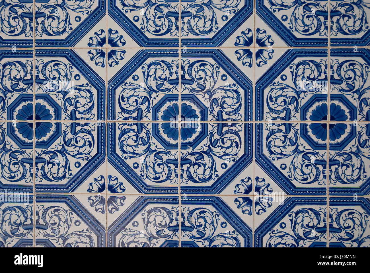 antique abstract ancient arabesque house building detail inside art ...