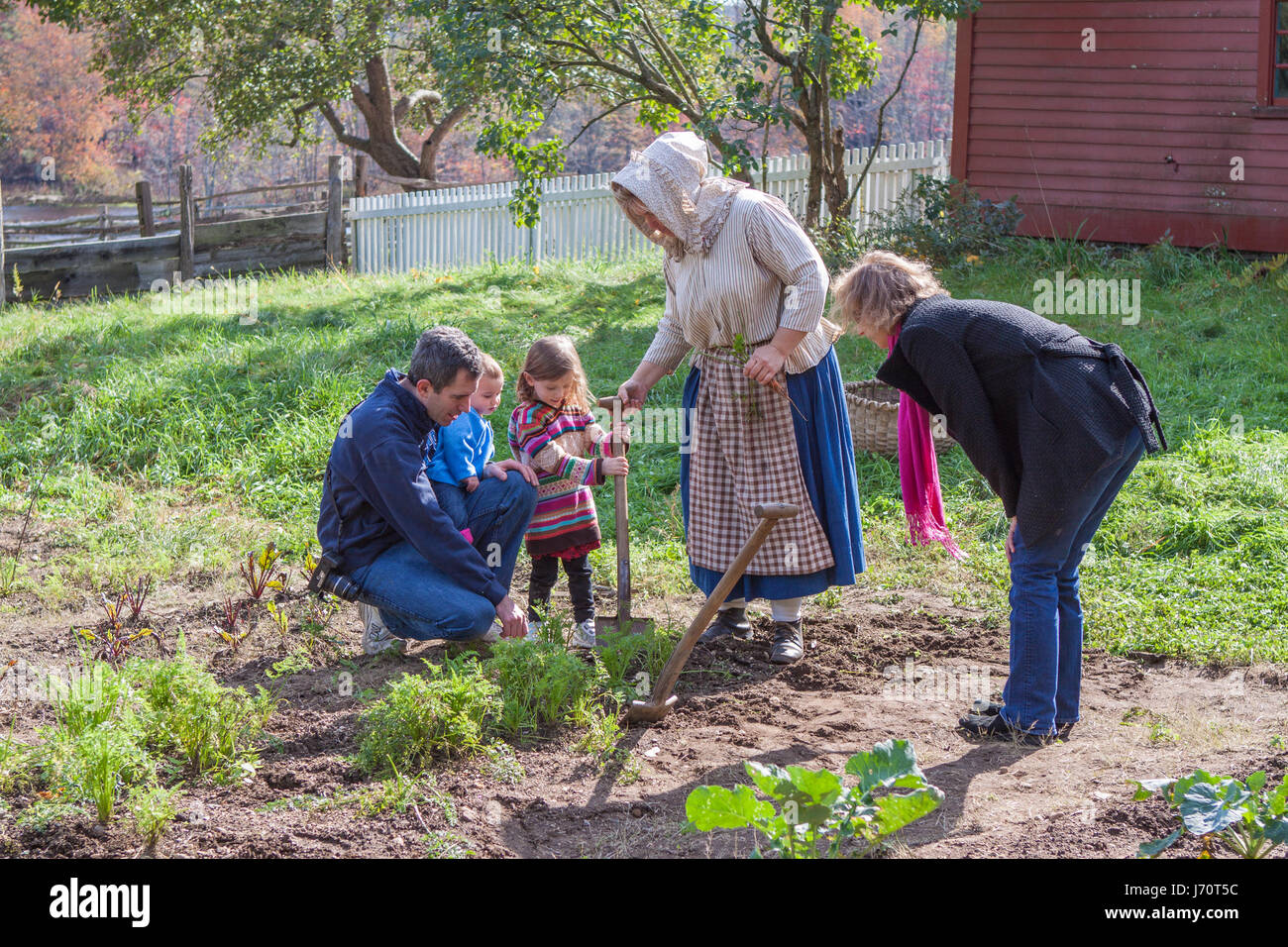 Colonial american farming hi-res stock photography and images - Alamy