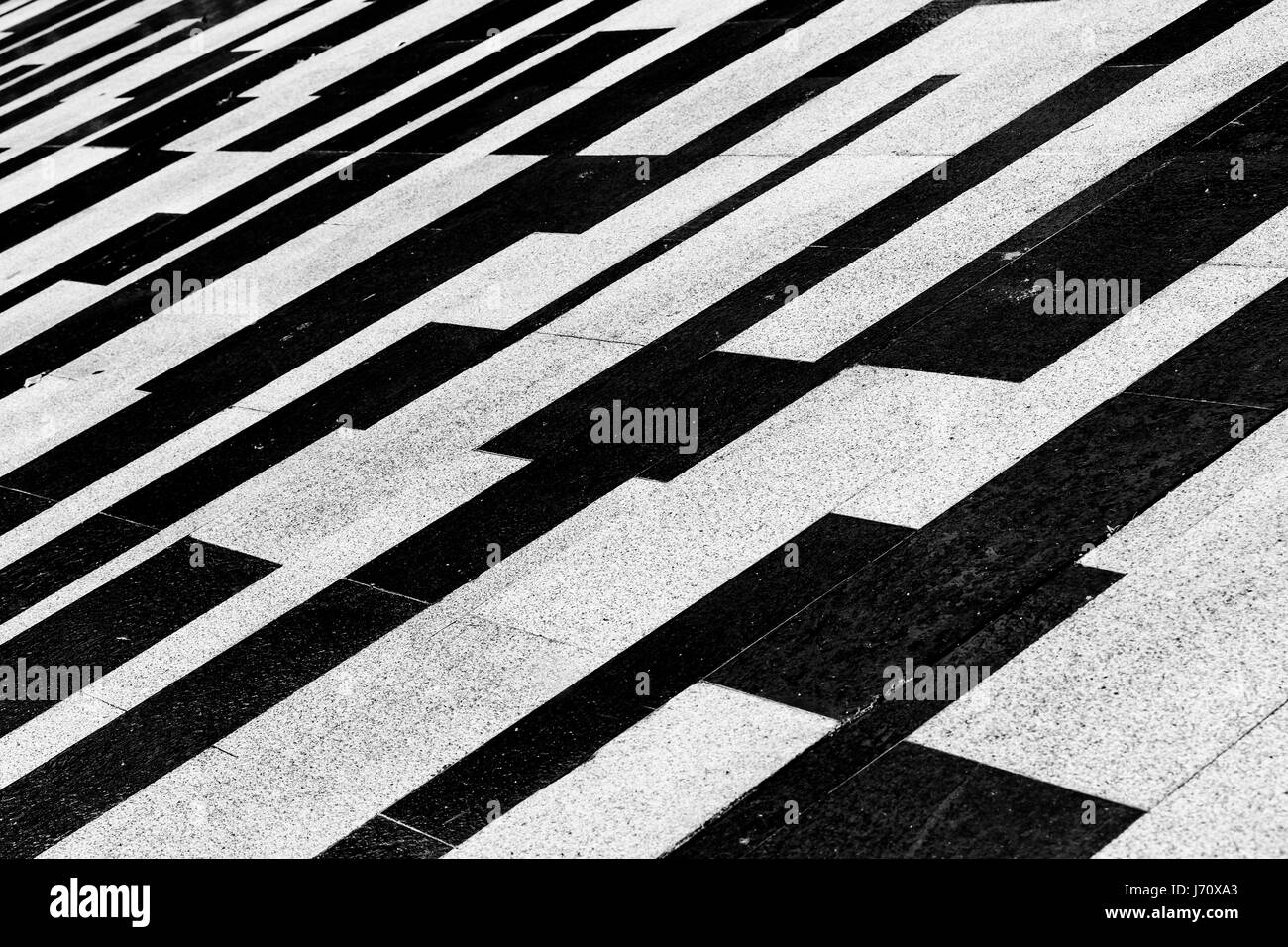 Black and white sidewalk pattern Stock Photo - Alamy