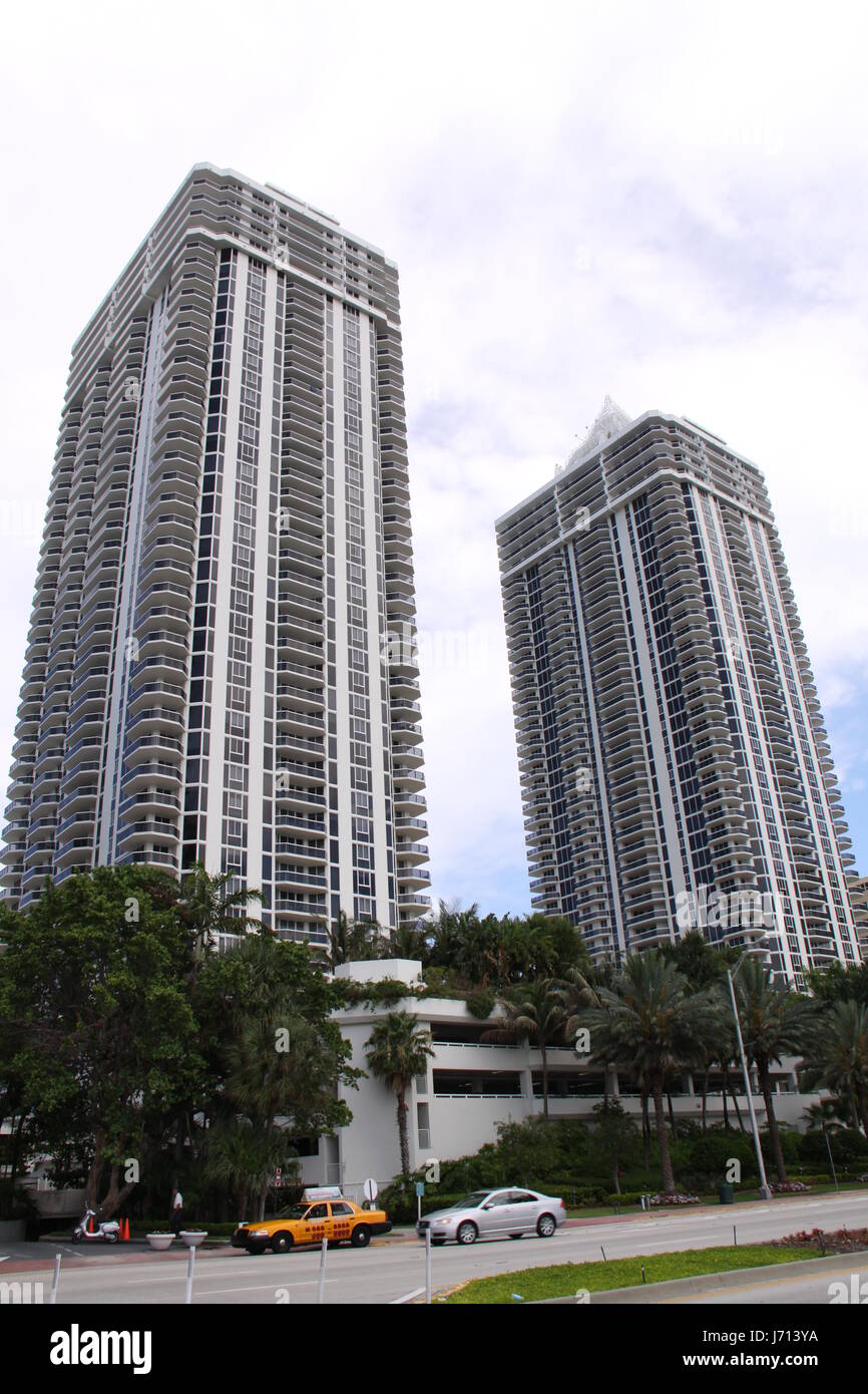 house multistory building multistorey building multi-story building ...