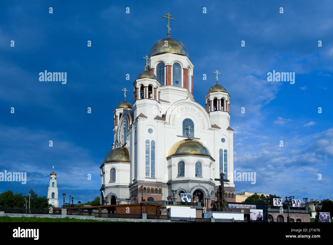 church cathedral style of construction architecture architectural style ...