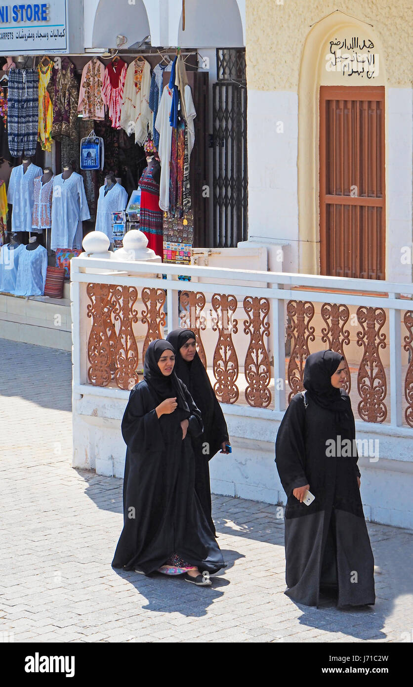 Oman muscat women hi-res stock photography and images - Alamy