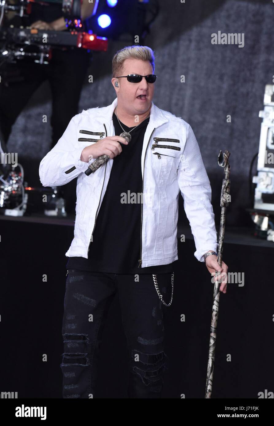 New York, NY, USA. 22nd May, 2017. Gary LeVox on stage for NBC Today ...