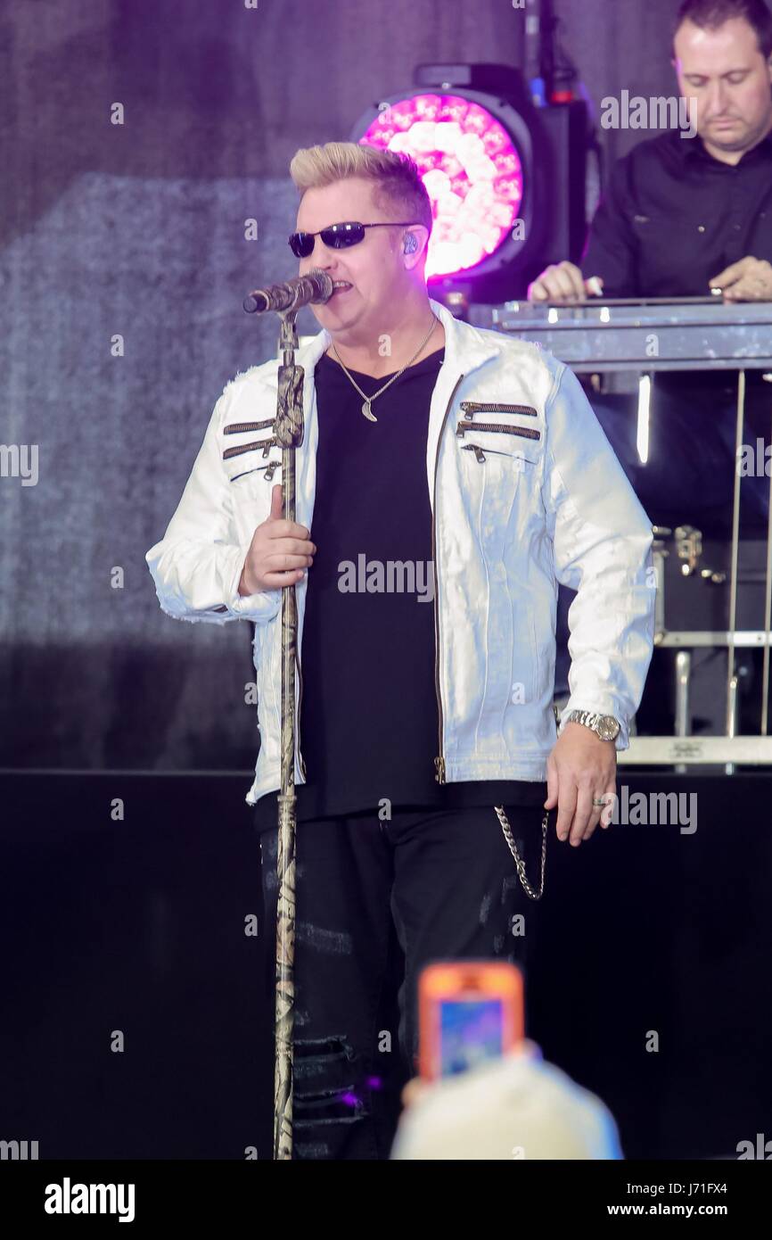New York, NY, USA. 22nd May, 2017. Gary LeVox on stage for NBC Today ...
