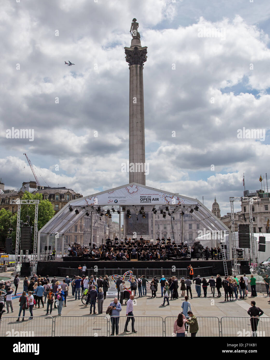 London, UK. 21st May, 2017. The London Symphony Orchestra rehearsing in ...