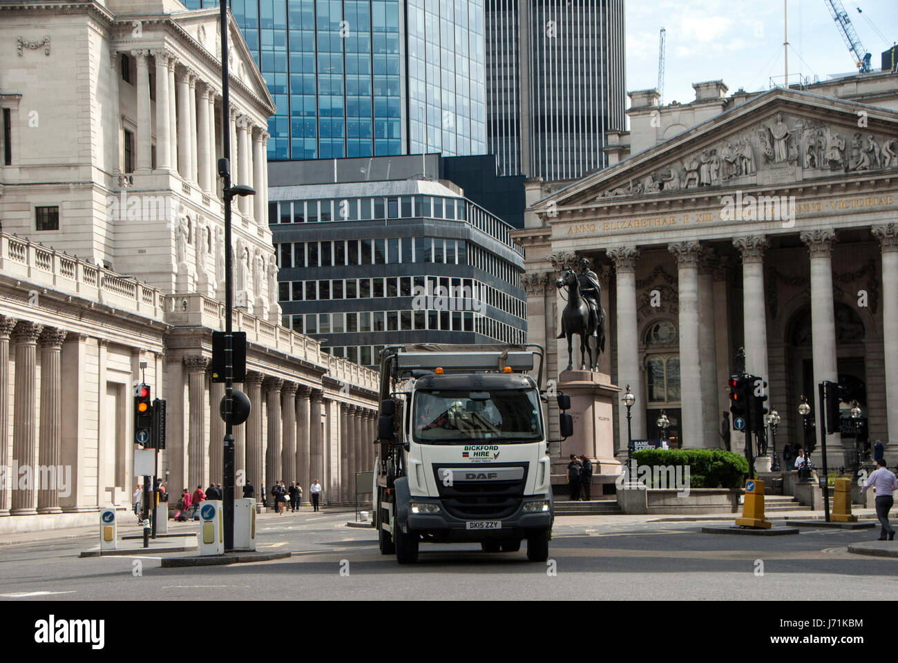 London, UK, Bank Junction. 22nd May, 2017. Traffic continues to cross ...