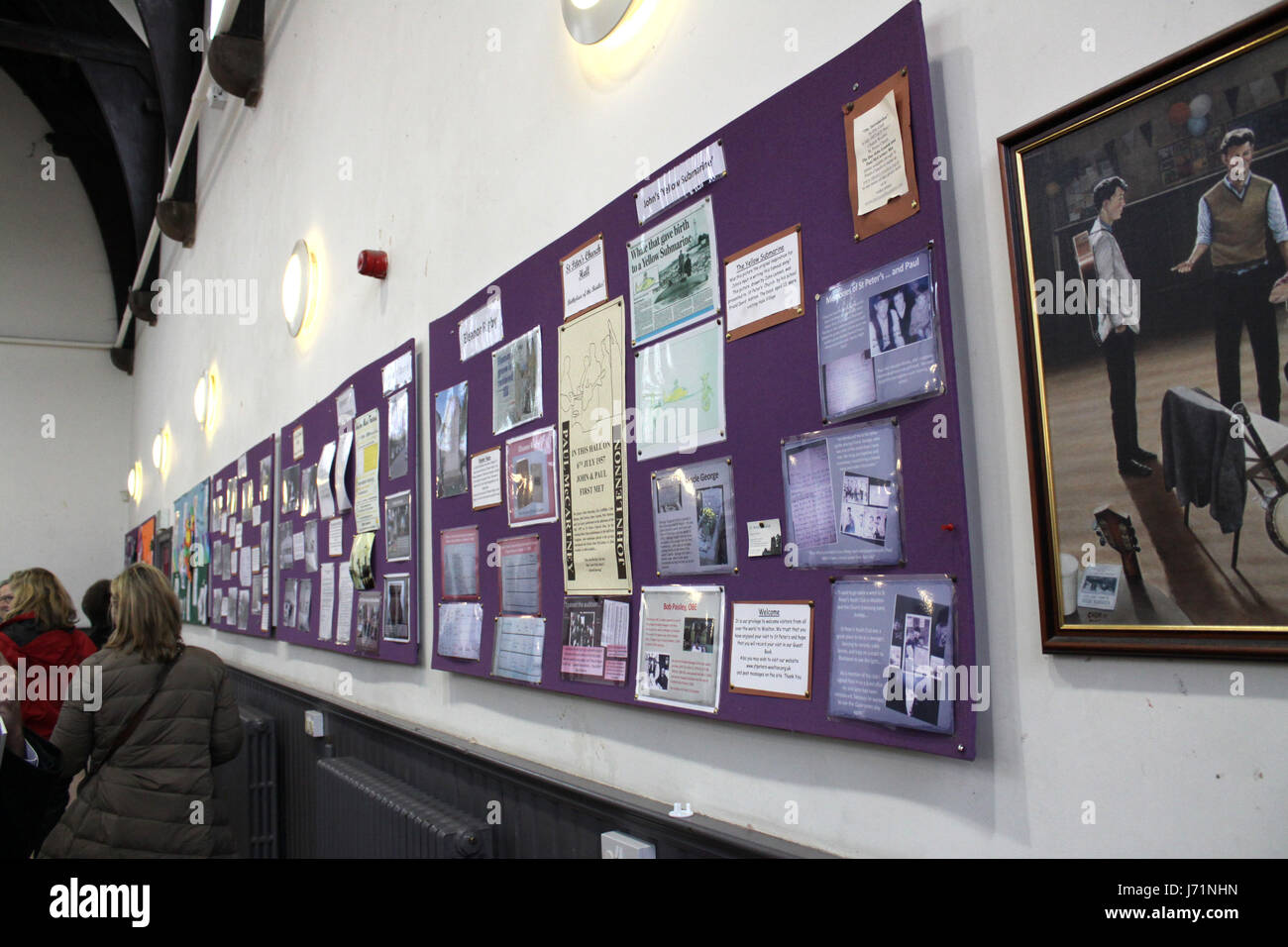 Tourist photo explain hi-res stock photography and images - Alamy