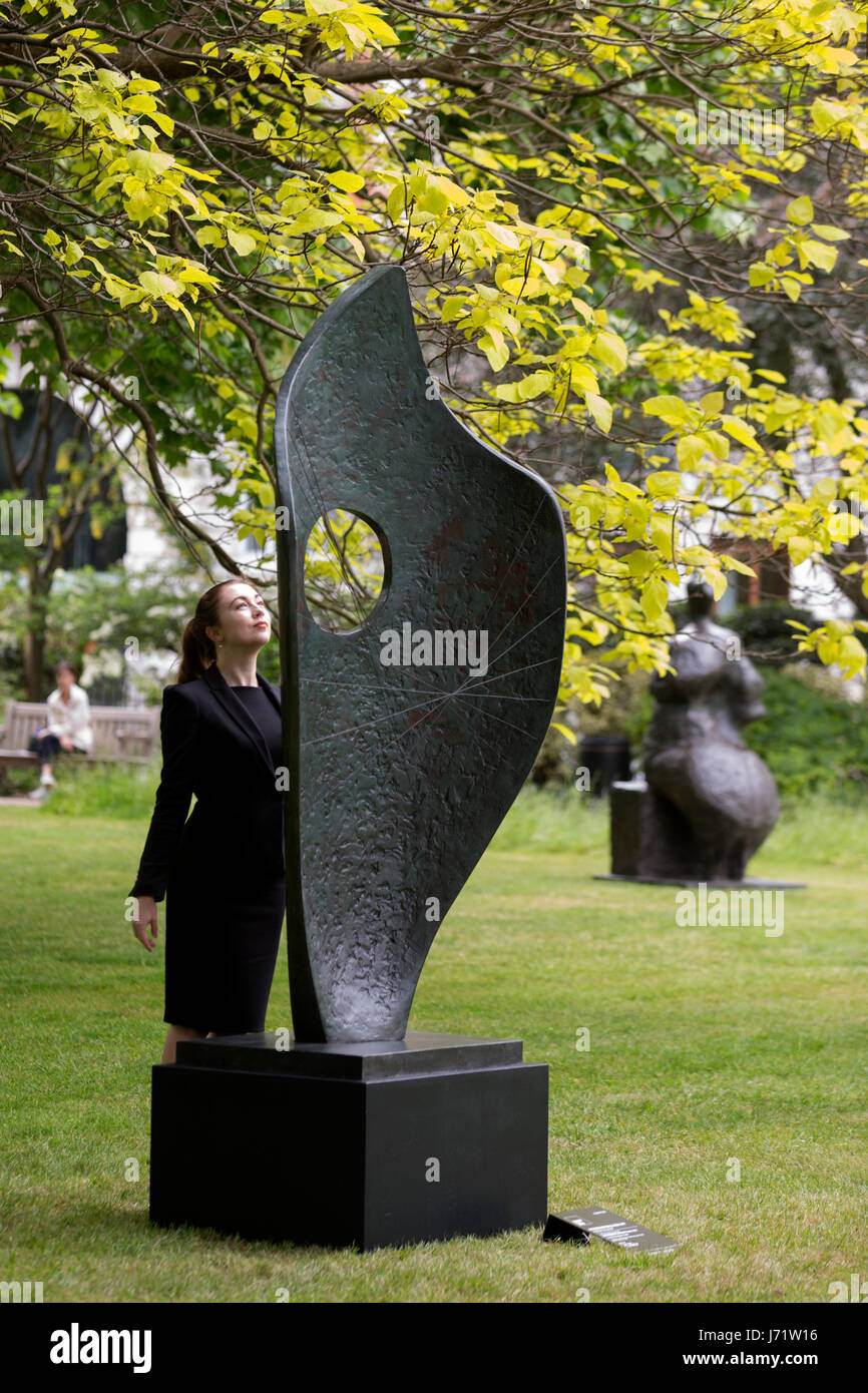 London, UK. 23 May 2017. Curved Form (Bryher II), 1961, by Dame Barbara ...