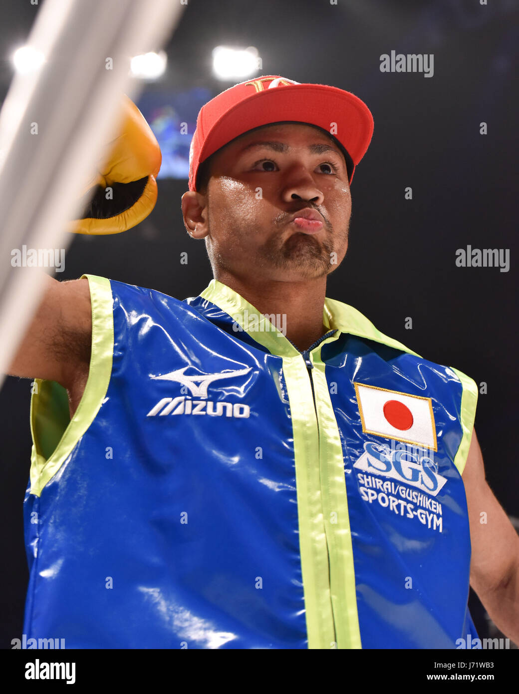 Daigo Higa (JPN), MAY 20, 2017 - Boxing : Daigo Higa of Japan enters the ring before the vacant ...