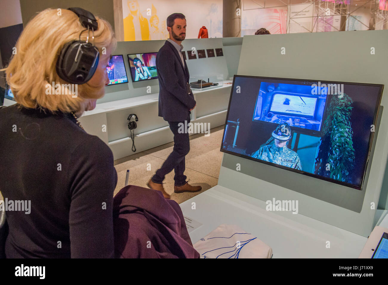 London, UK. 23rd May, 2017. The Bravemind Virtual reality exposure ...