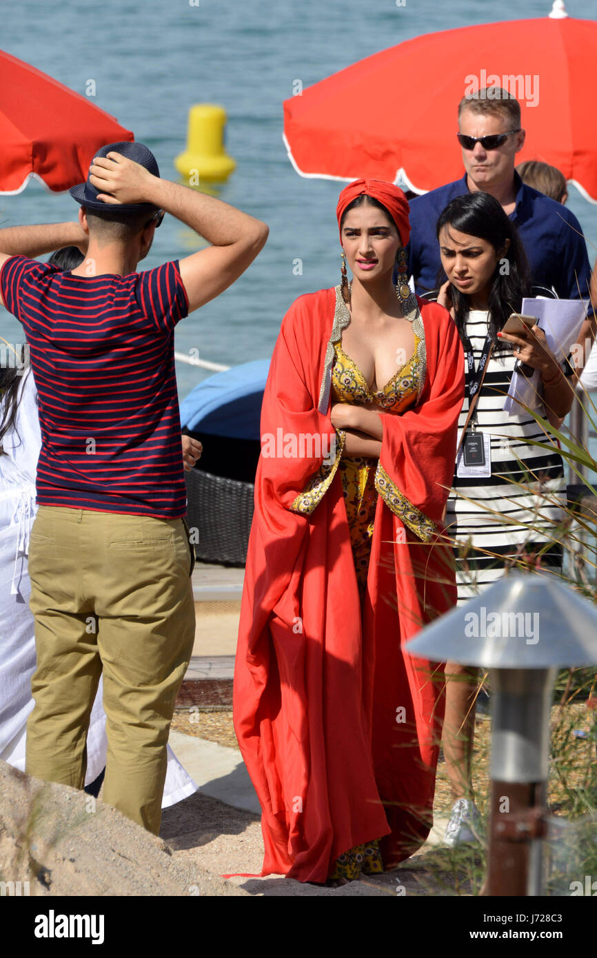 70th Cannes Film Festival 2017, Sonam Kapoor, photo shooting on the ...