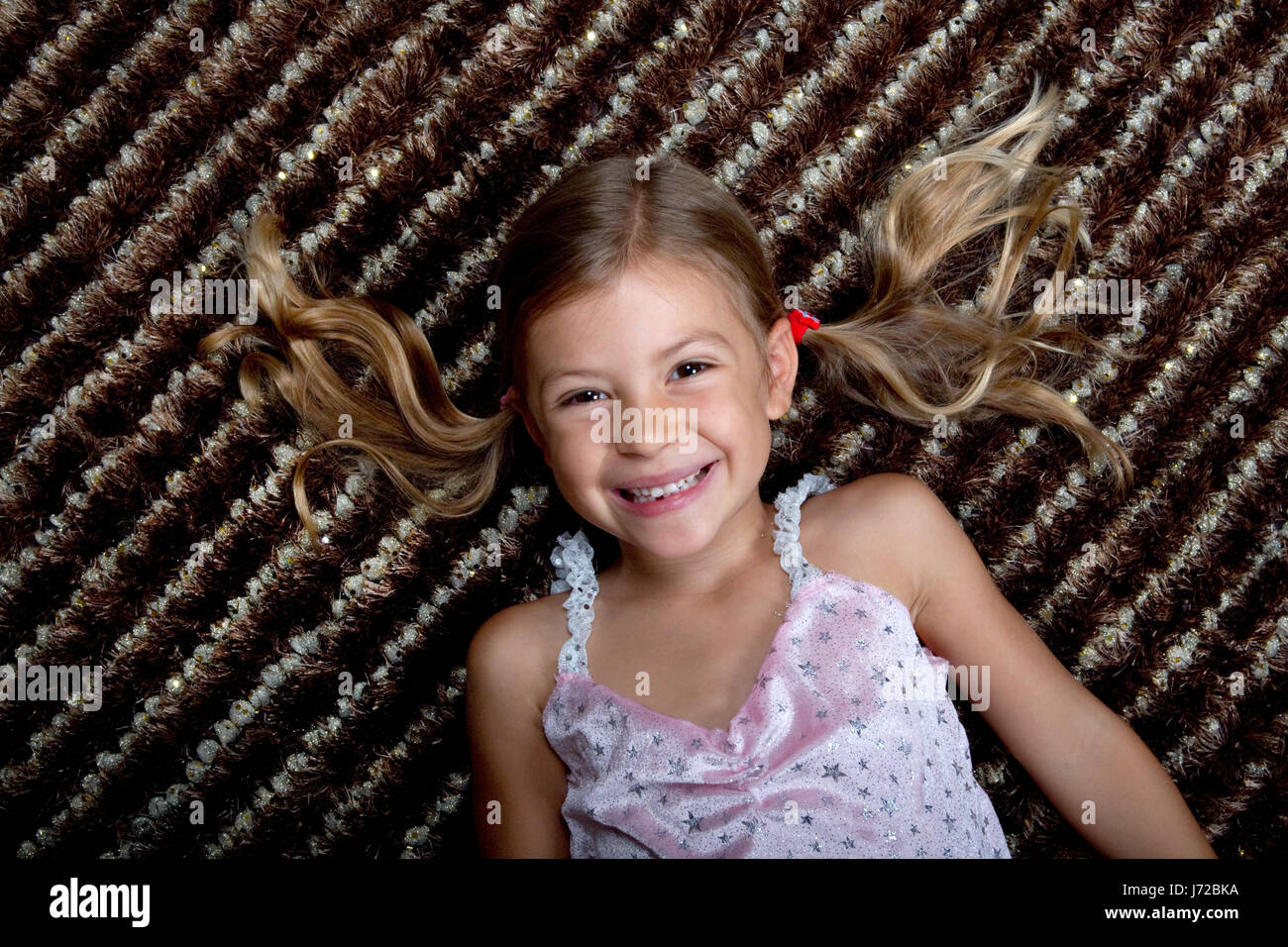 dapper accosting pretty prettily prettier ravishing attractive delight ...