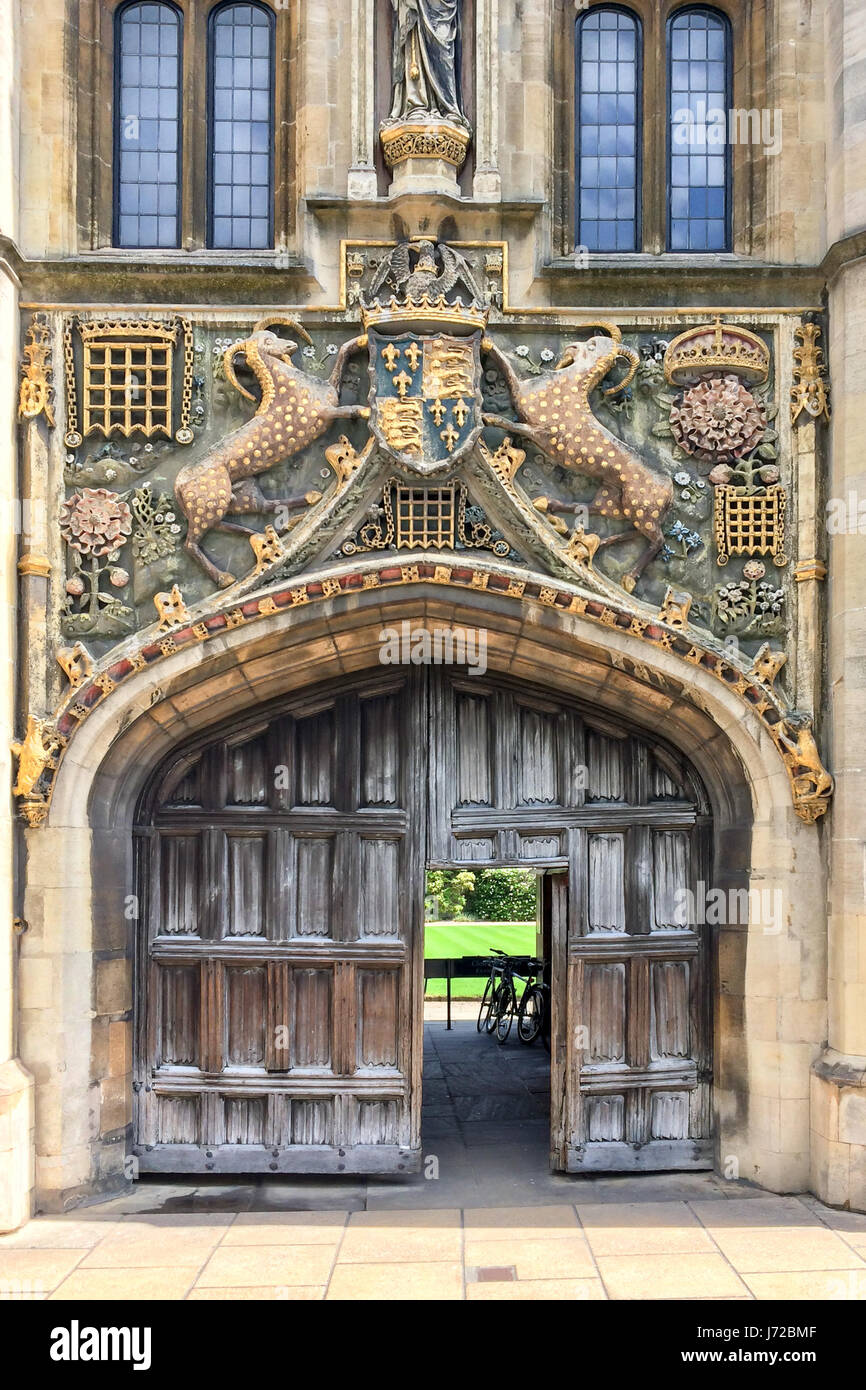 Cambridge entrance gate hi-res stock photography and images - Alamy