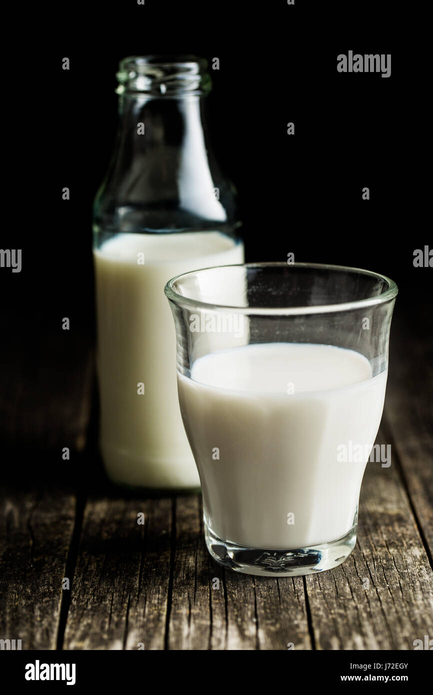 Milk white glass hi-res stock photography and images - Alamy