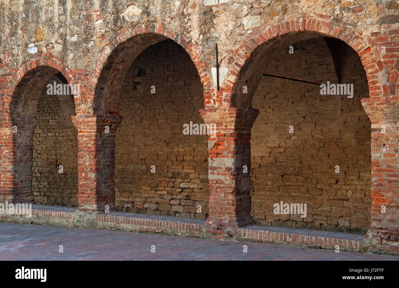 arc sightseeing tuscany monastery arcs convent italy historical arc ...