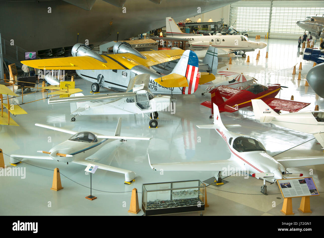 Evergreen gallery hi-res stock photography and images - Alamy