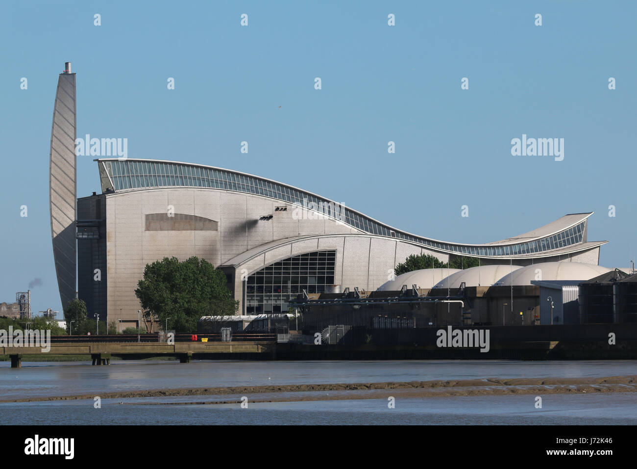 Sewage water treatment works thames High Resolution Stock Photography ...