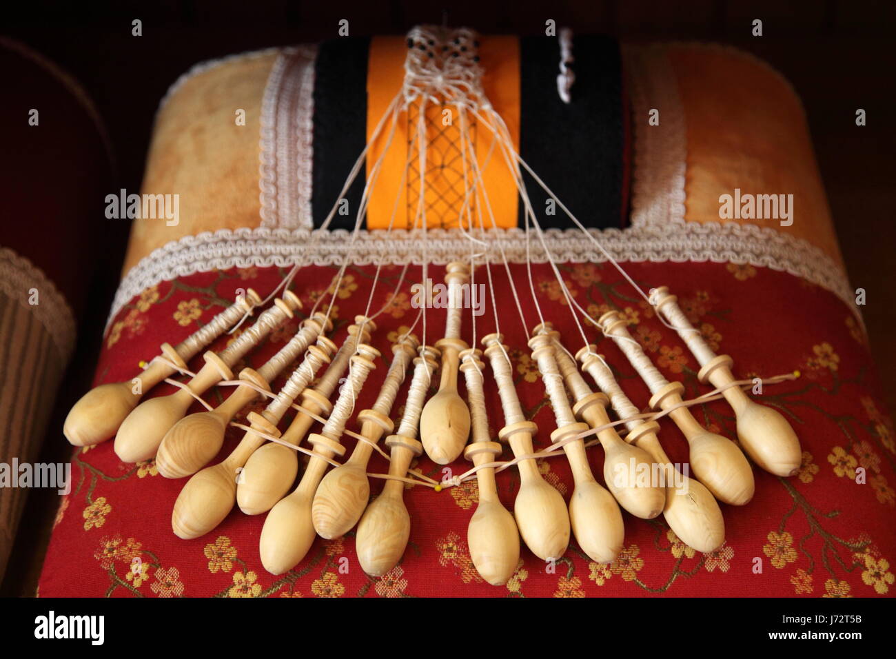 clapper handicraft lace-making super first class clapper handicraft ...