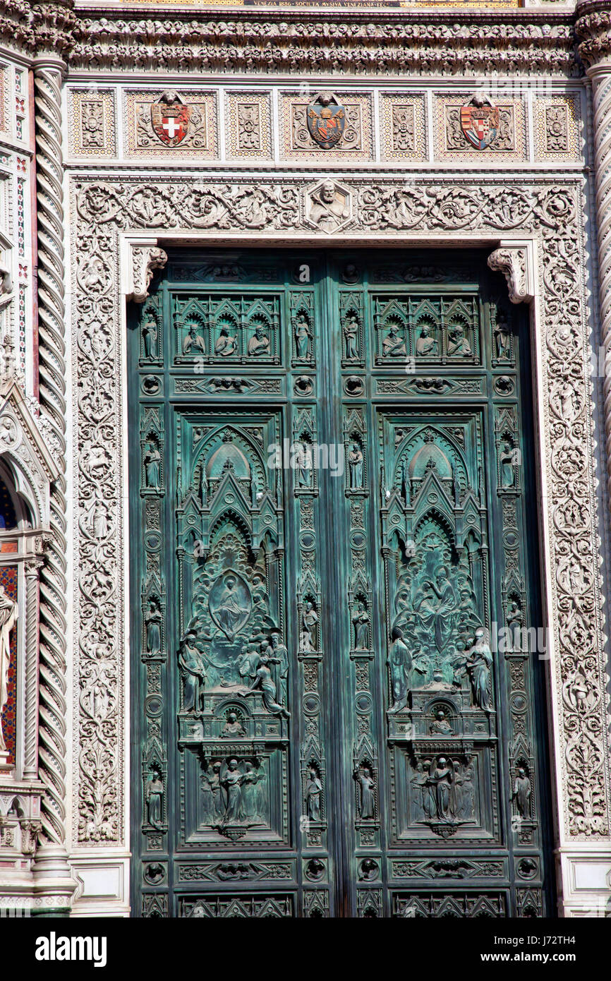 door bronze travel detail historical religion religious church monument ...