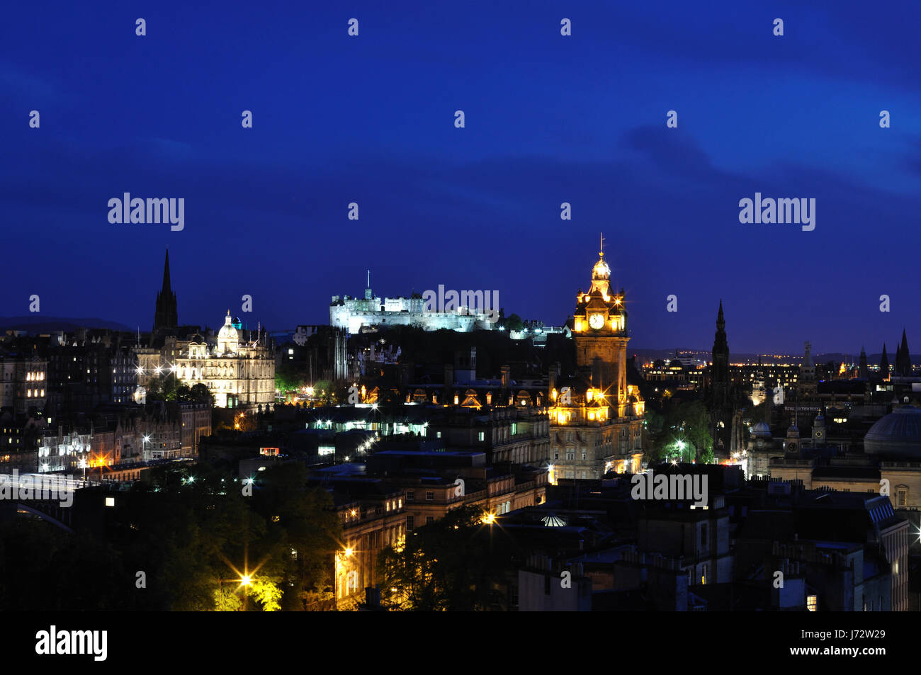 night nighttime scotland scottish castle landscape scenery countryside ...