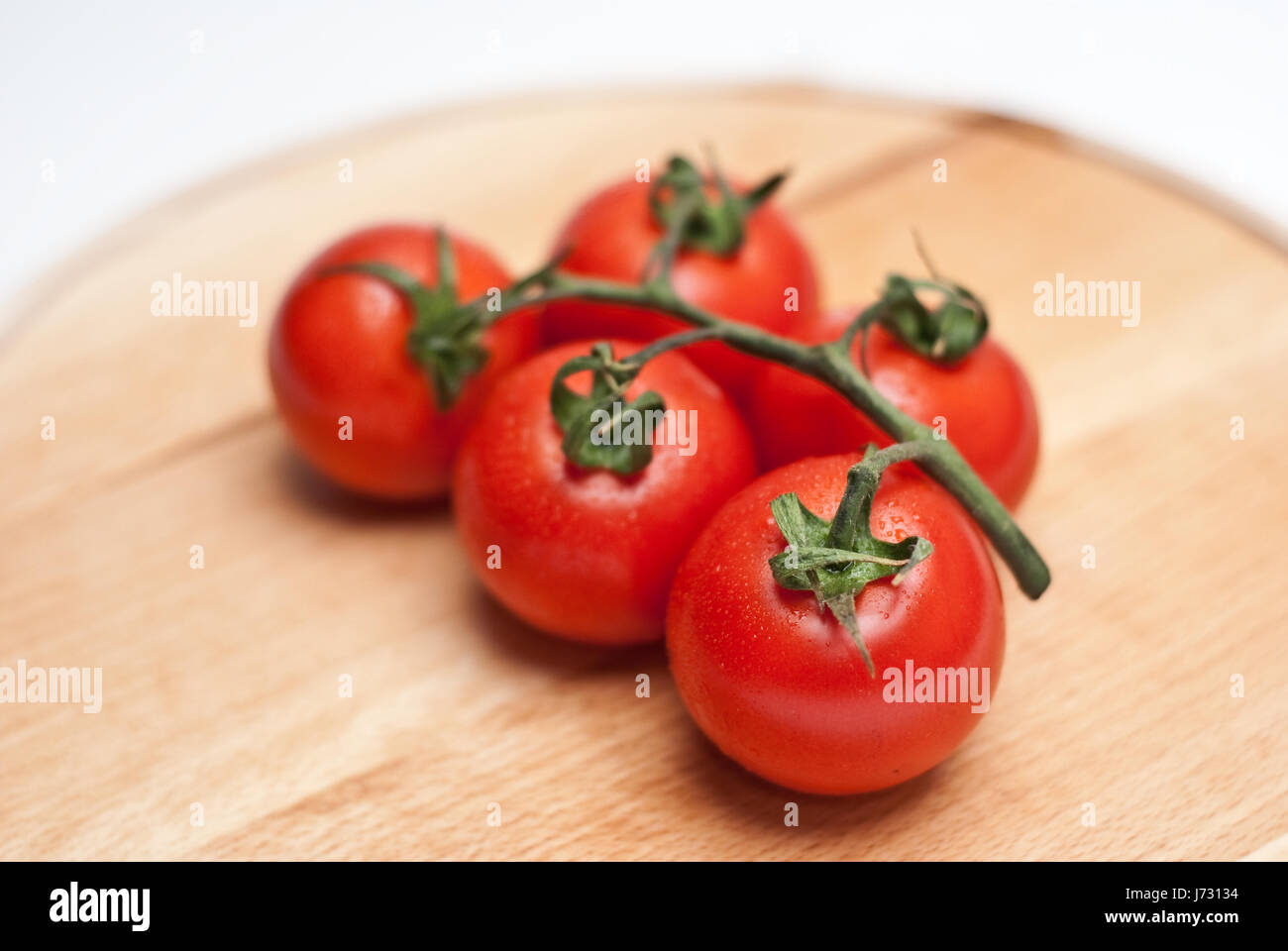 wood tomatoes tomatos work disk water drop waterdrop water tomato fresh ...