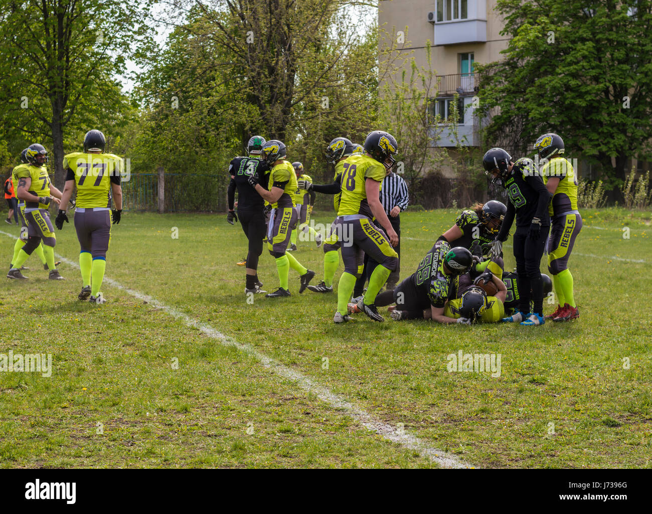 Football players match game hi-res stock photography and images - Alamy