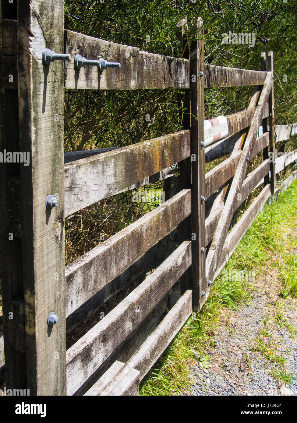 Railings gate hi-res stock photography and images - Alamy