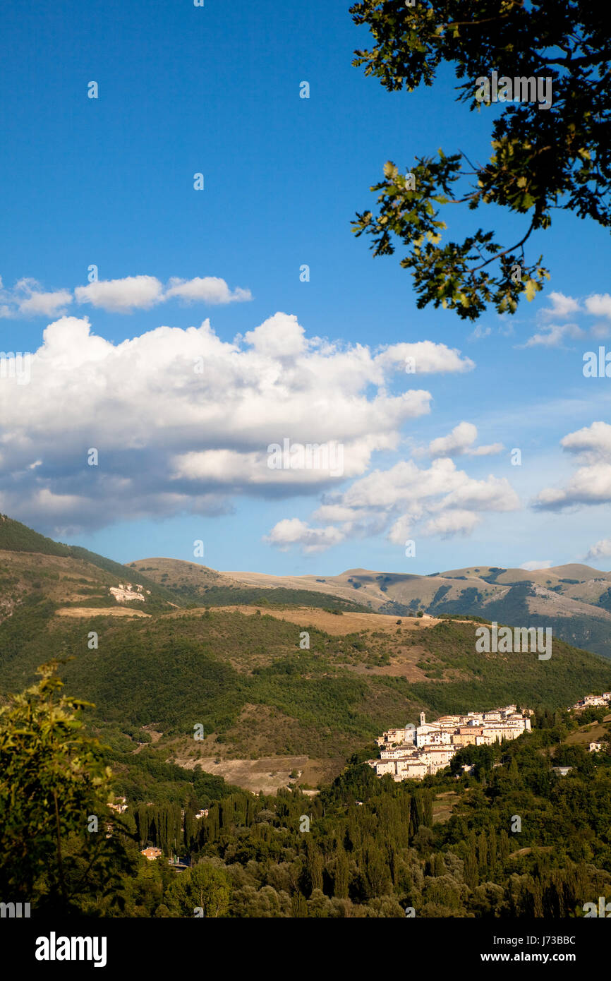 city town summer summerly tuscany italian community village market town ...