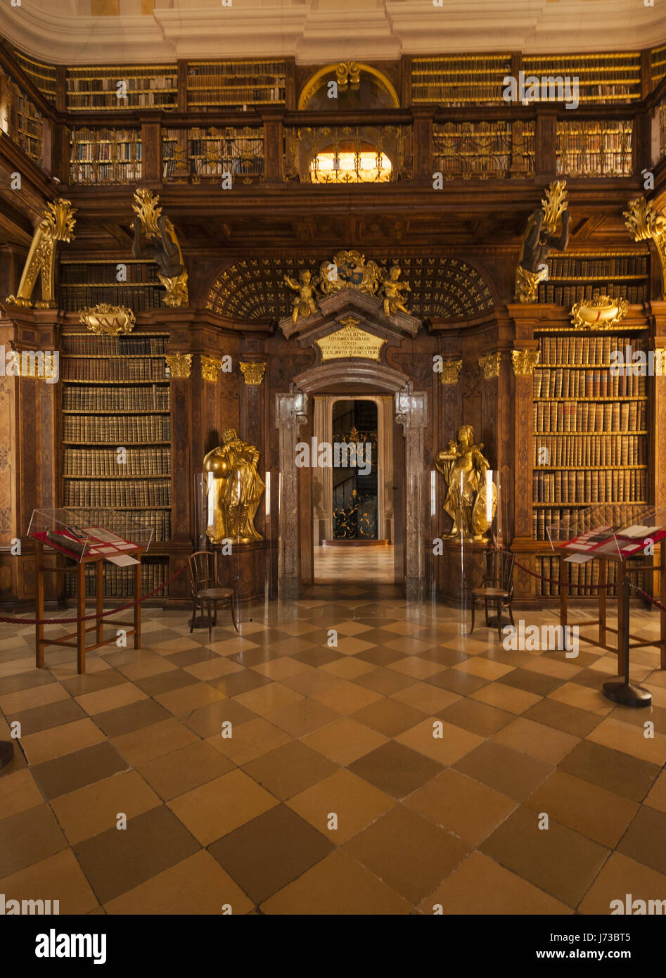 Abbey library hi-res stock photography and images - Alamy