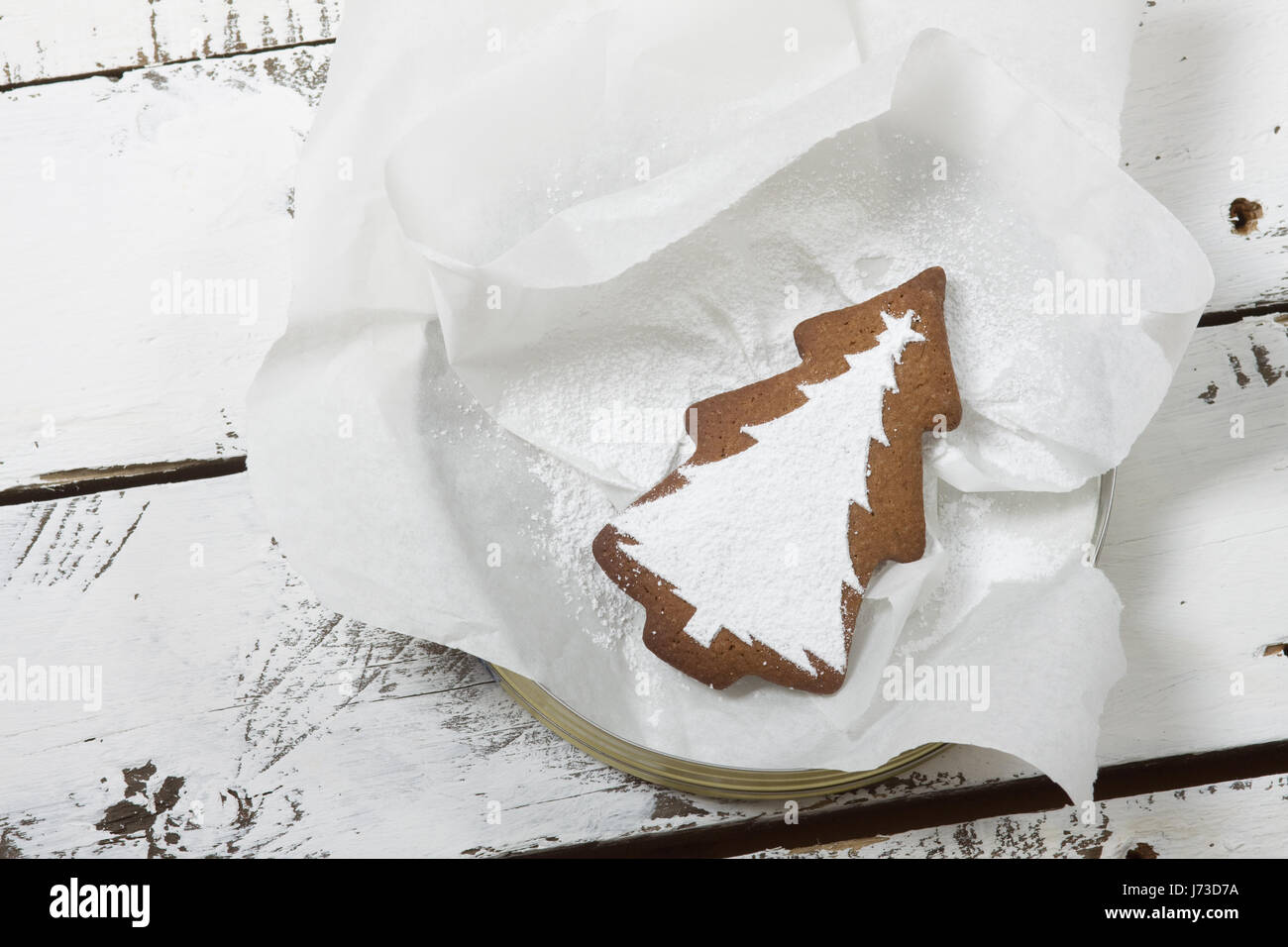 biscuit in baking paper Stock Photo - Alamy