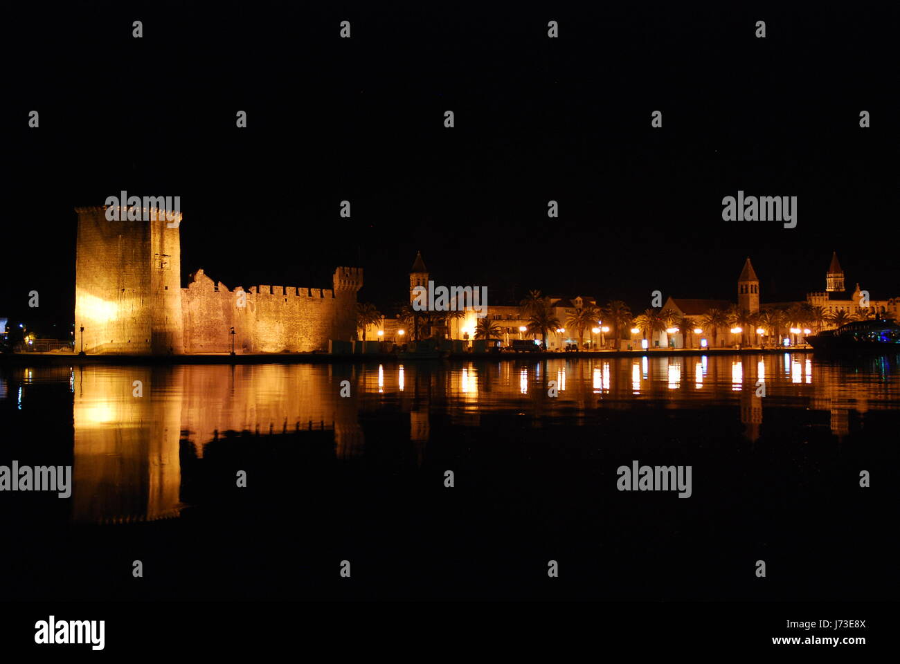 travel old town harbor cities harbours night-live salt water sea ocean ...