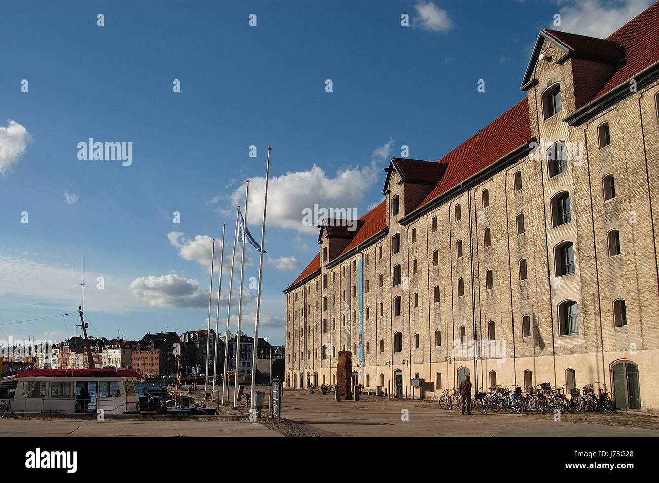 harbor denmark harbours scandinavia copenhagen attic house building ...