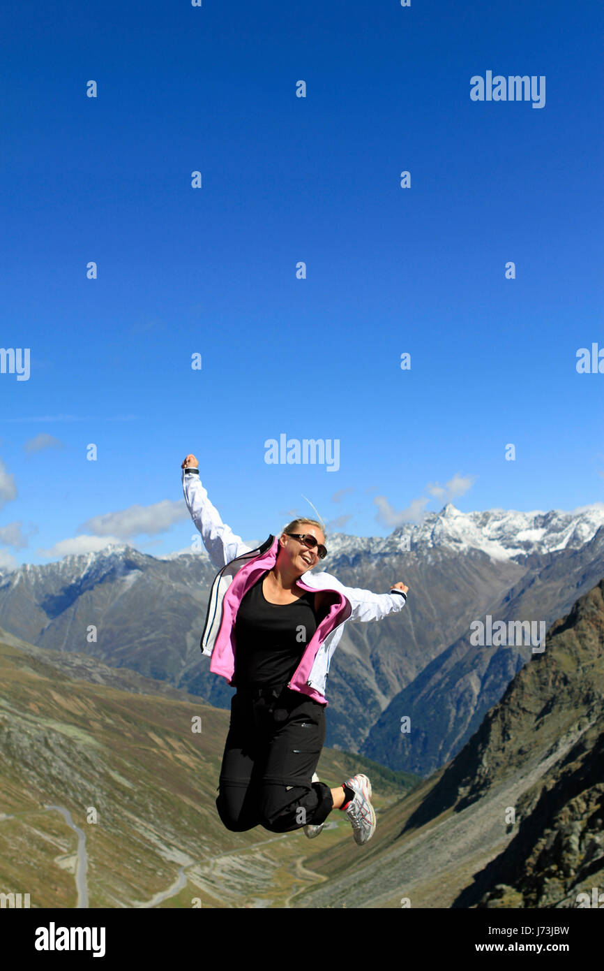 sport sports emotions mountains spring bouncing bounces hop skipping ...