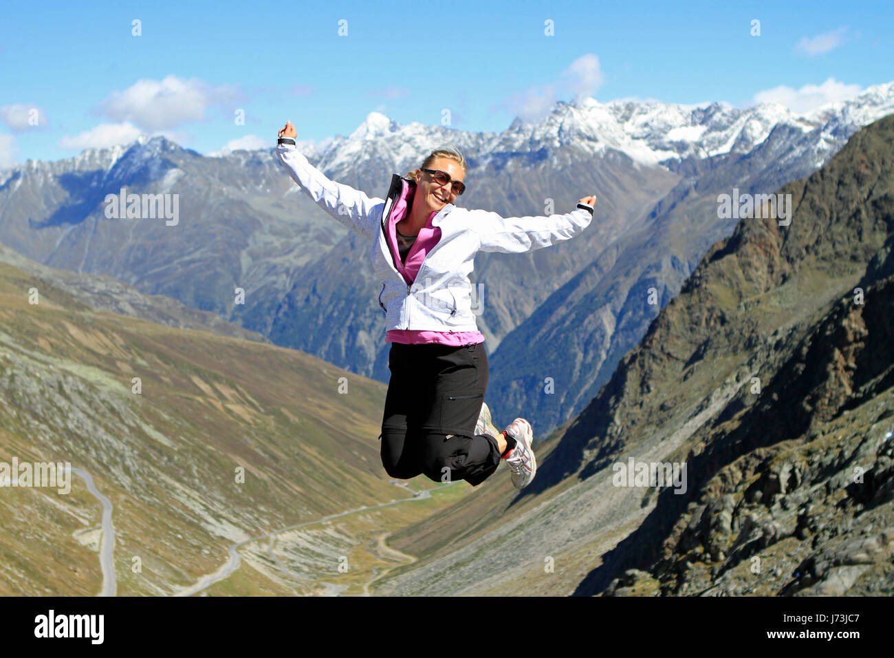 sport sports emotions mountains spring bouncing bounces hop skipping ...