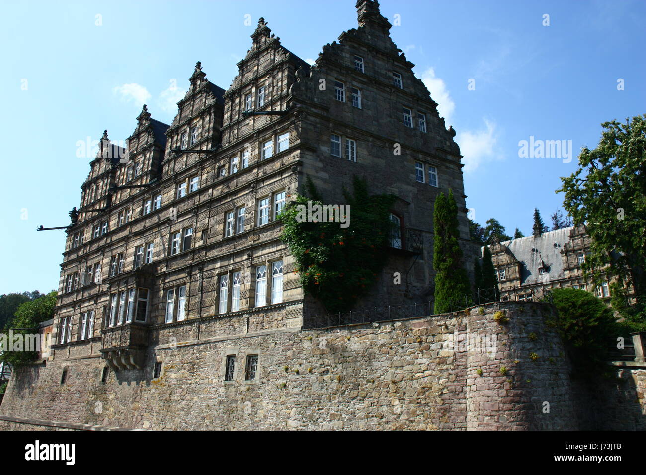 sightseeing renaissance manor bridge goal passage gate archgway gantry ...