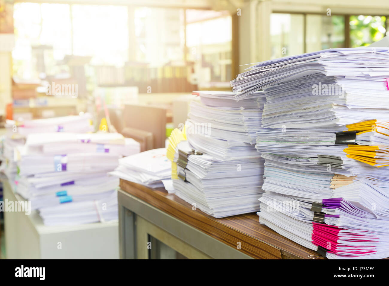 Very messy desk hi-res stock photography and images - Alamy