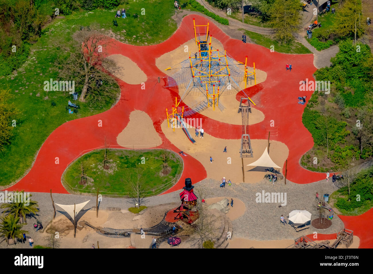 Safety nets hi-res stock photography and images - Alamy