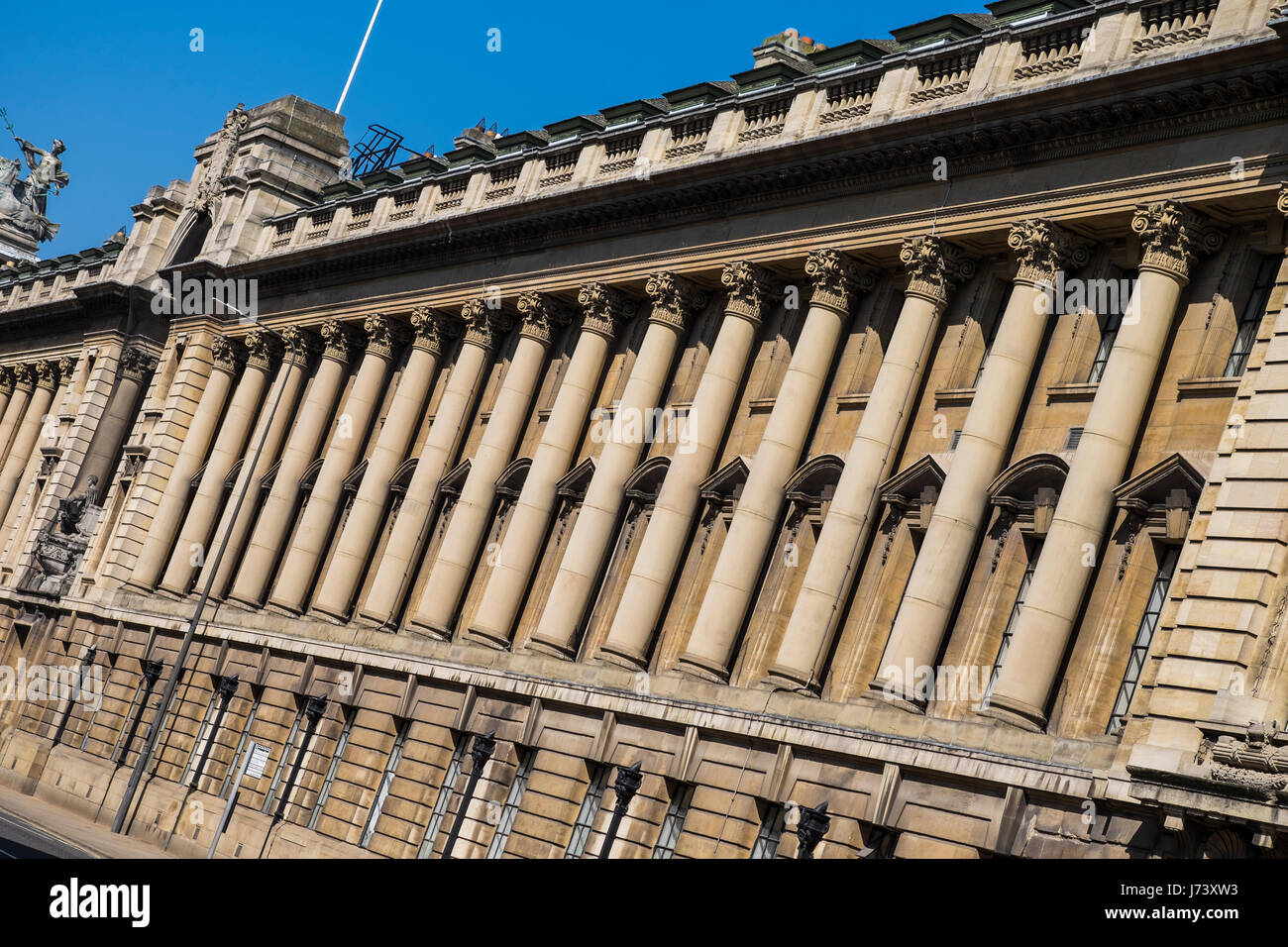 The Guildhall on Alfred Gelder Street, Kingston Upon Hull, Yorkshire ...