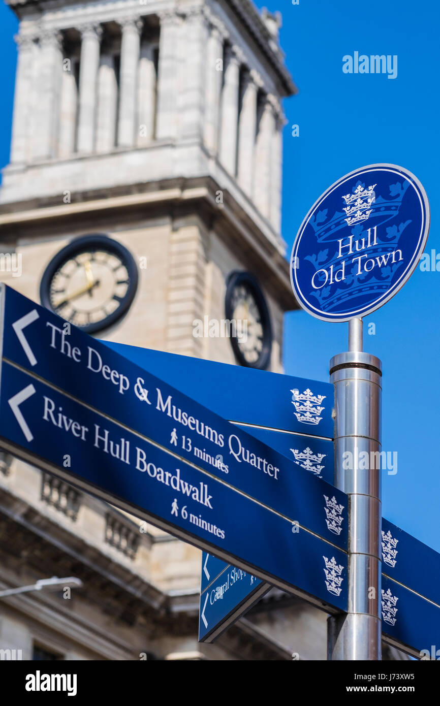 Hull old town hi-res stock photography and images - Alamy