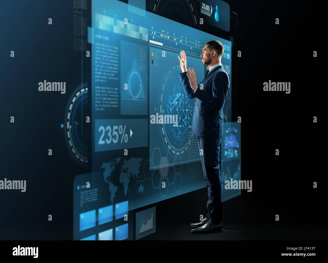 Projection screens hi-res stock photography and images - Alamy
