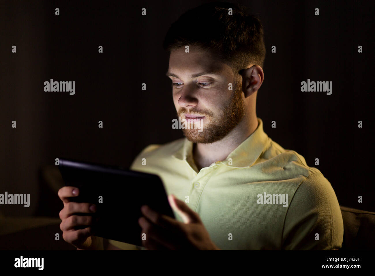 Computer addiction dark man hi-res stock photography and images - Alamy