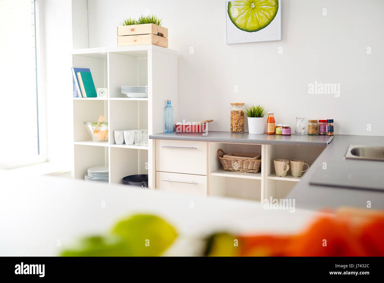 Kitchen cabinet food hi-res stock photography and images - Alamy