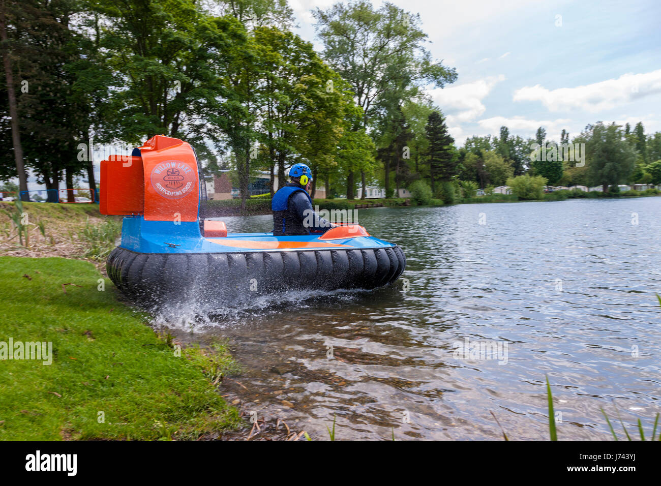 Northampton, U.K. Billing Aquadrome, new Willow Lake Hovercraft school ...