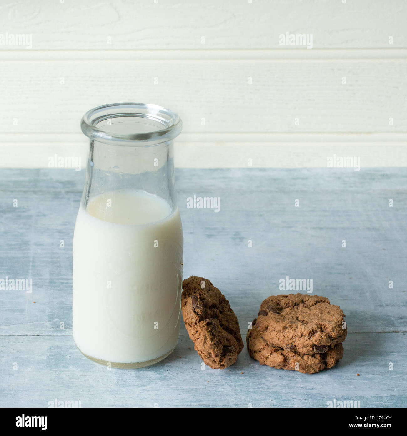 Healthy after school snack hi-res stock photography and images - Alamy